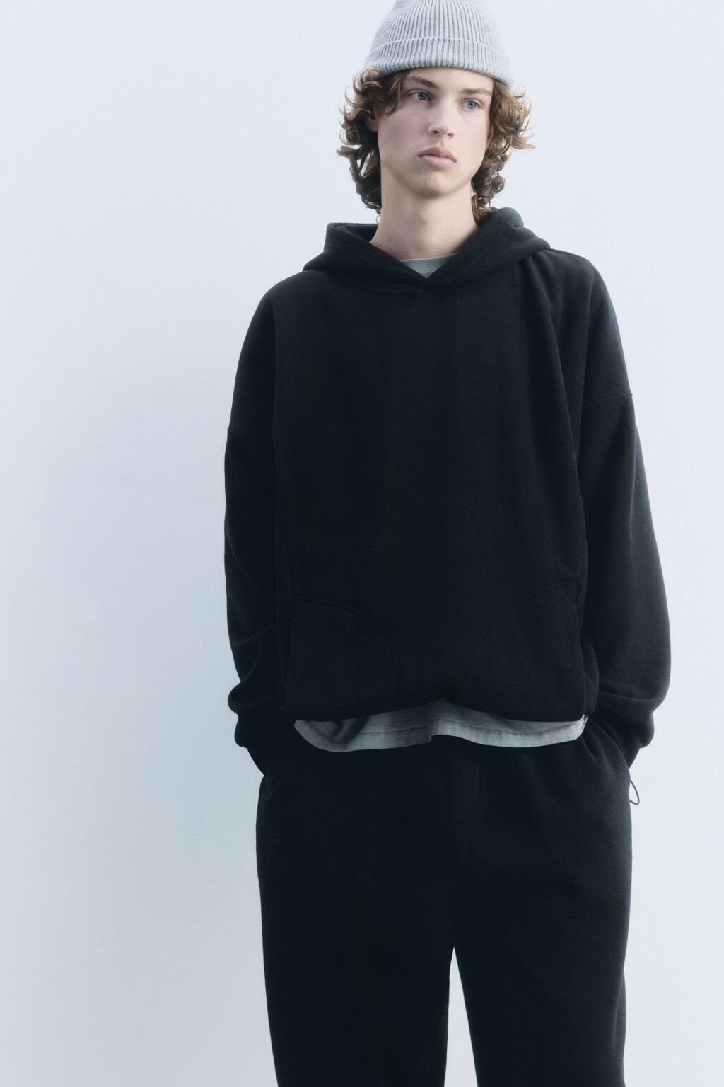Худи oversize флисовая с капюшоном bf2443123021, цвет: черный (50) по ...
