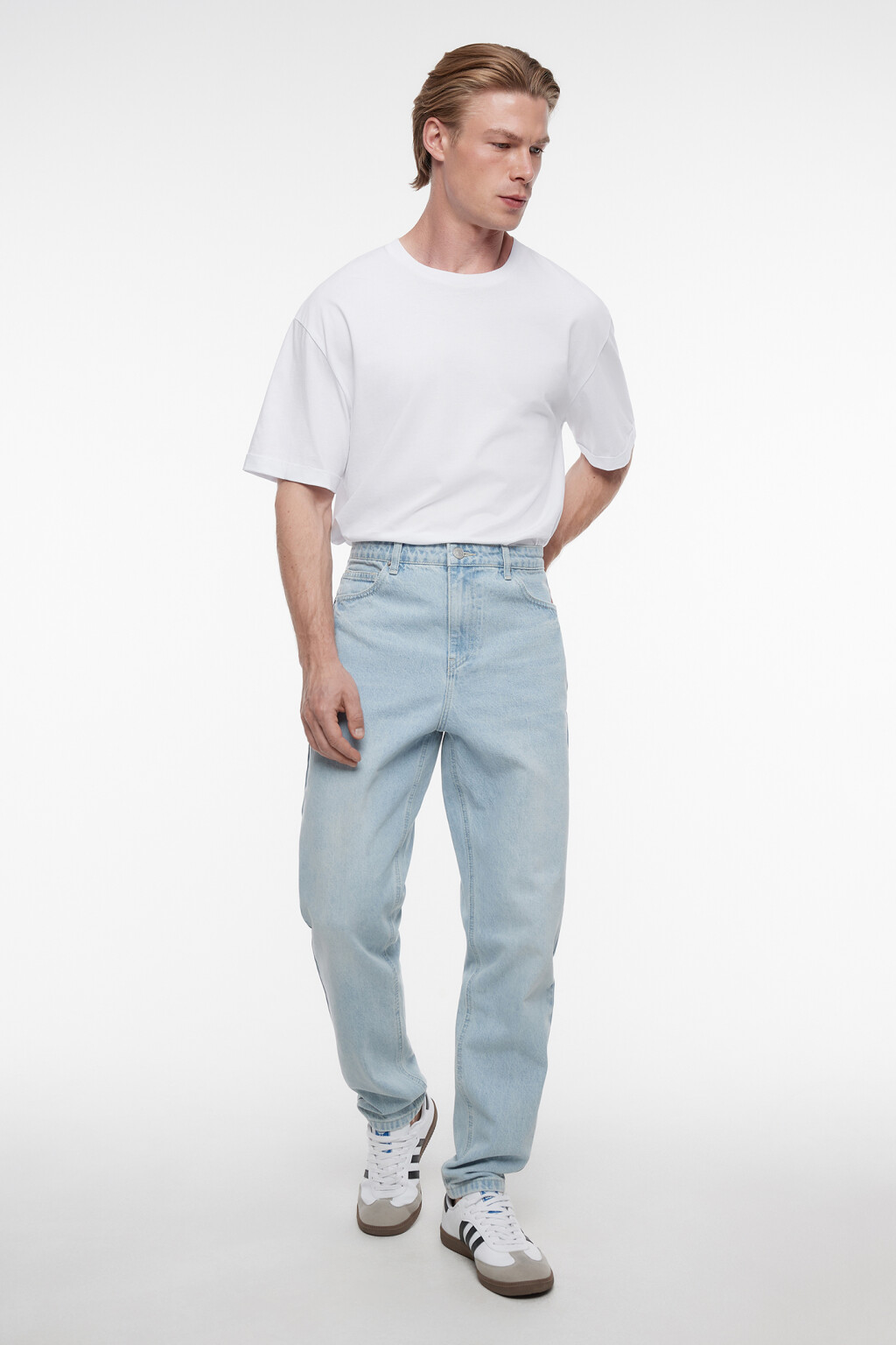 Джинсы tapered зауженные базовые со средней посадкой mantapered1, цвет ...