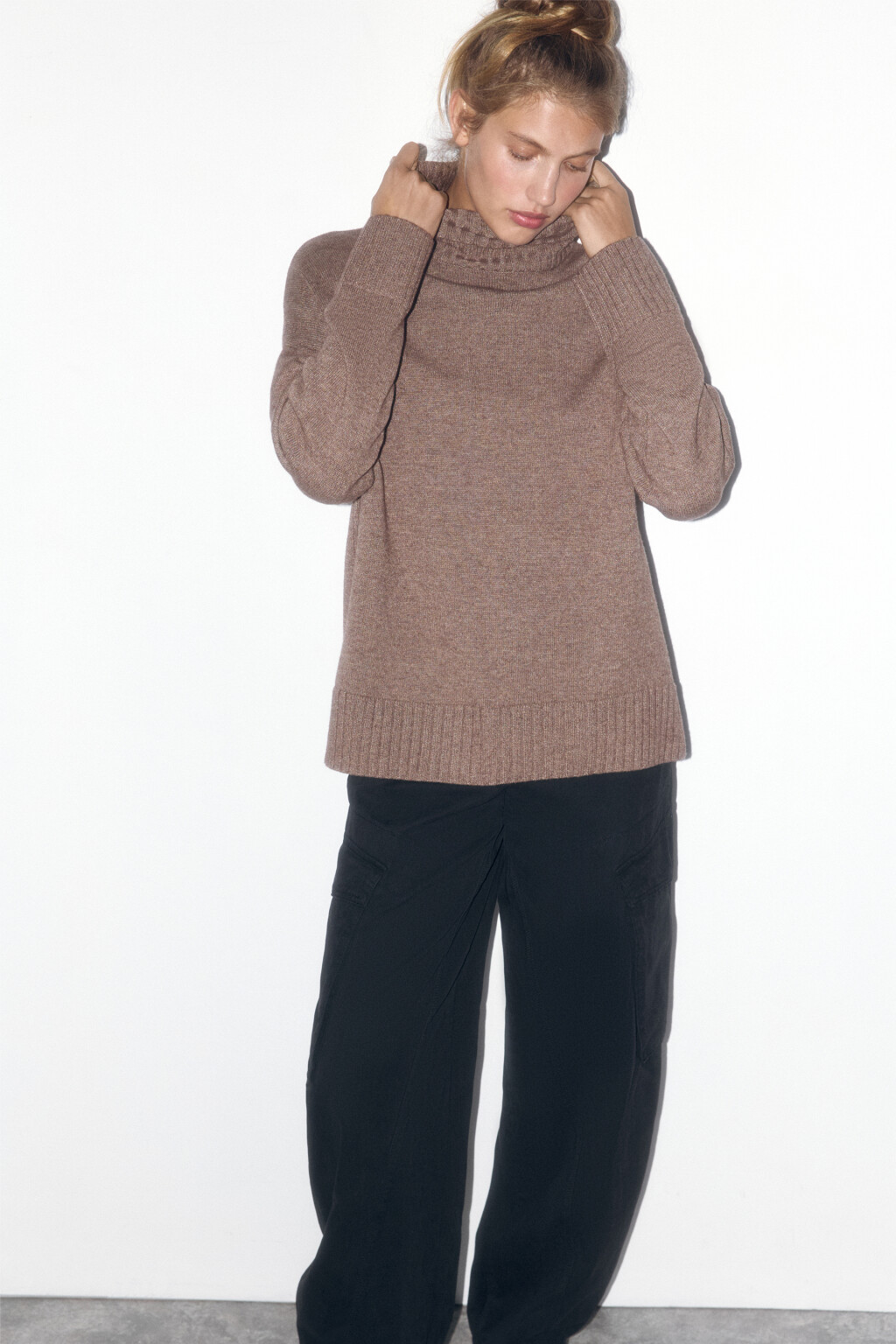 Свитер свободный с боковыми разрезами sweater3, цвет: бежевый (36) по ...